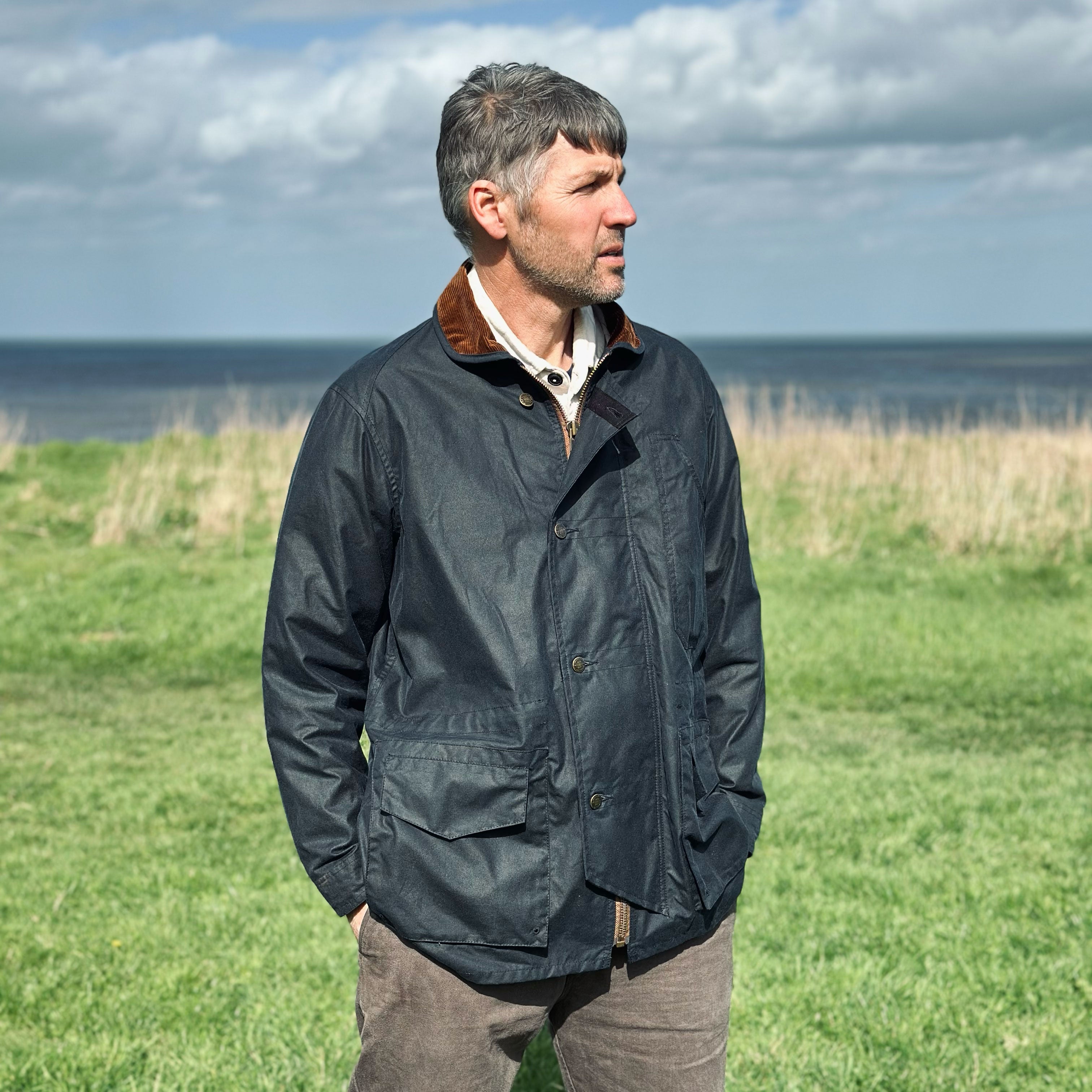 The Slicker Jacket - Navy – yarmouthoilskins